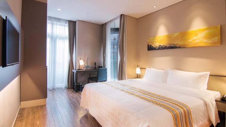 Home Inn Plus Serves Warm Stay